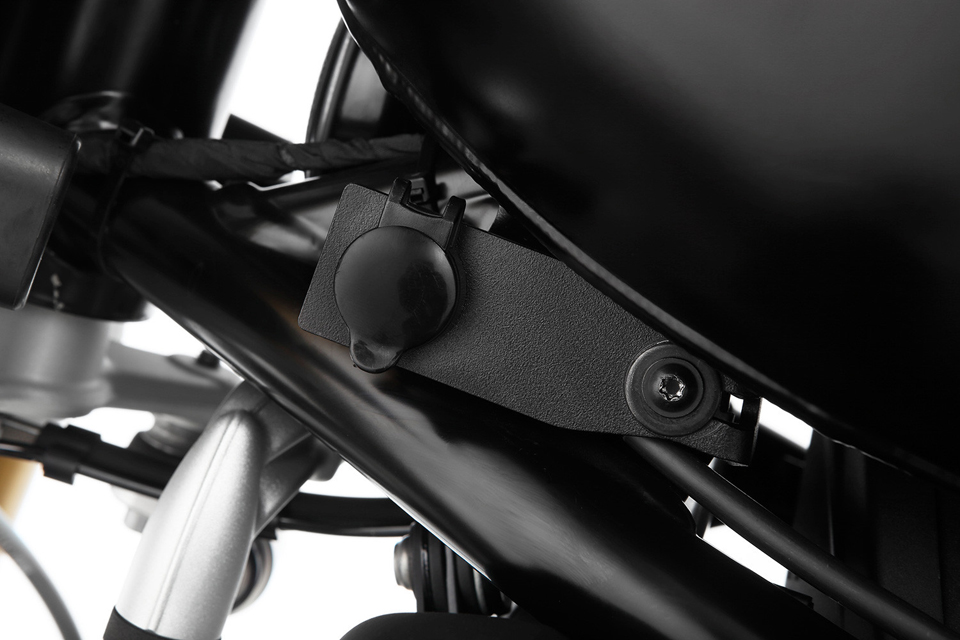 BMW R nineT - Accessory Plug Outlet (EURO-5)