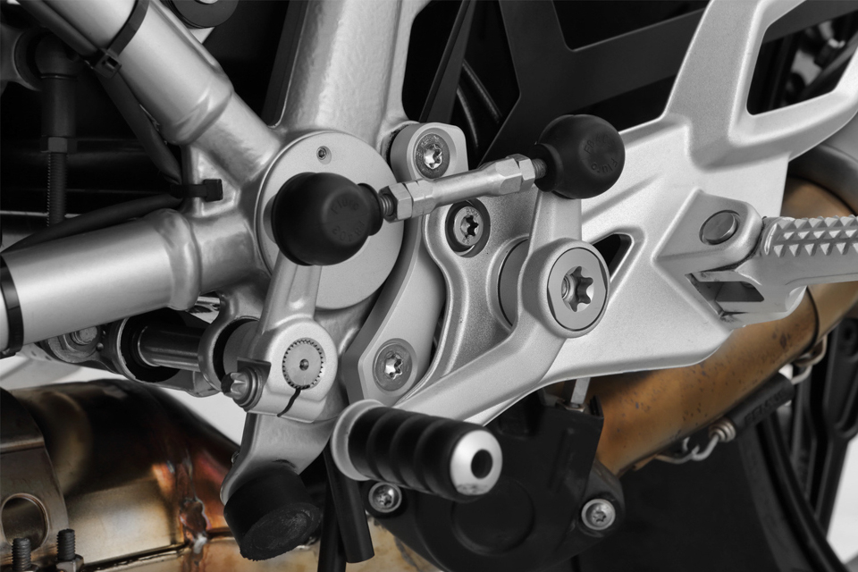 BMW R nineT Racer Footpeg Lowering Kit 20mm