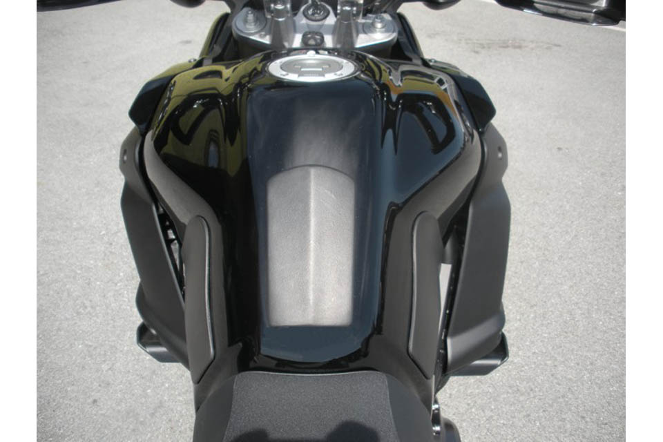 BMW K1200 GT / K1200 R / K1300 R Tank Pad