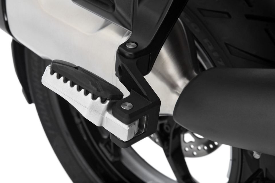 BMW R1300 GS Wunderlich Passenger Footrest Lowering Kit