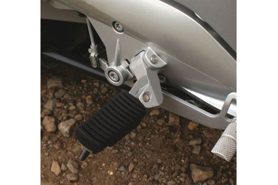 BMW K1600 GT Footpeg Lowering Kit
